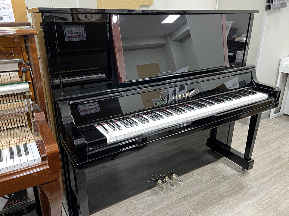 Yamaha UX300 phiên bản cao cấp đặc biệt tại Việt Nam | PIANO HOUSE